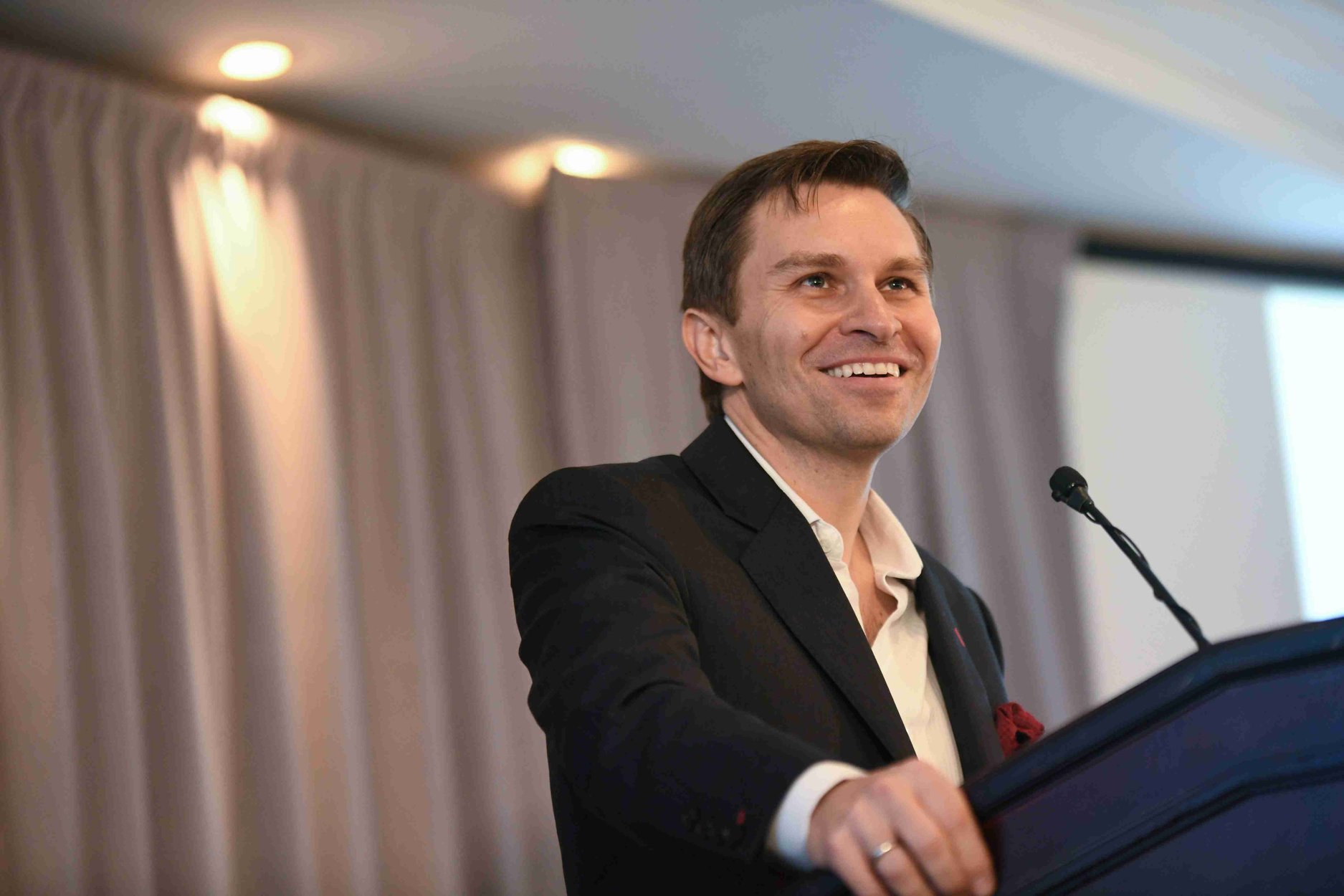 Q&A: How Harvard's David Sinclair is Fighting Aging—and How You Can, Too